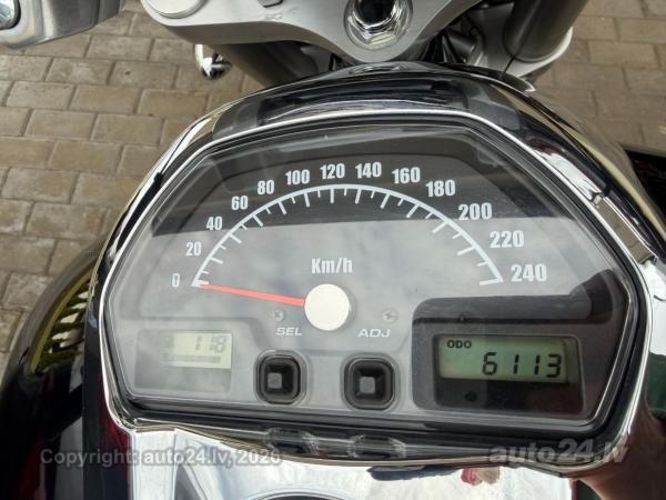 Black Suzuki VZR 1800 2007 in Tartu, with an engine capacity of 1.80 L and mileage of 6 thousand km for 12000 €, photo 5 on AUTOMOTO.COM.LV