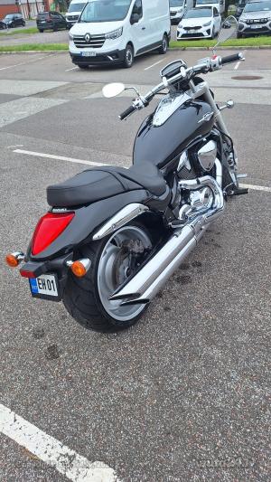 Black Suzuki VZR 1800 2007 in Tallinn, with an engine capacity of 1.78 L and mileage of 48 thousand km for 8000 €, photo 10 on AUTOMOTO.COM.LV