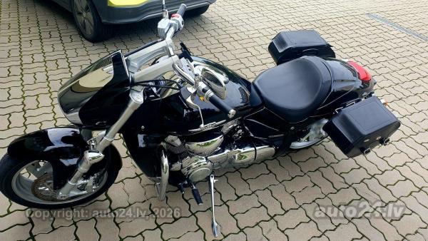 Black Suzuki VZR 1800 2012 in Tallinn, with an engine capacity of 1.78 L and mileage of 31 thousand km for 10500 €, photo 3 on AUTOMOTO.COM.LV
