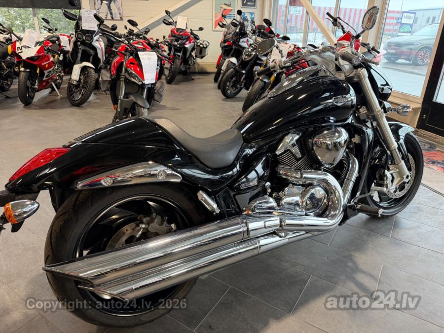 Melns Suzuki VZR 1800 2015 Tallina, ar dzinēja tilpumu 1.78 L un nobraukumu 25 tūkst. km par 9990 €, foto 3 vietnē AUTOMOTO.COM.LV