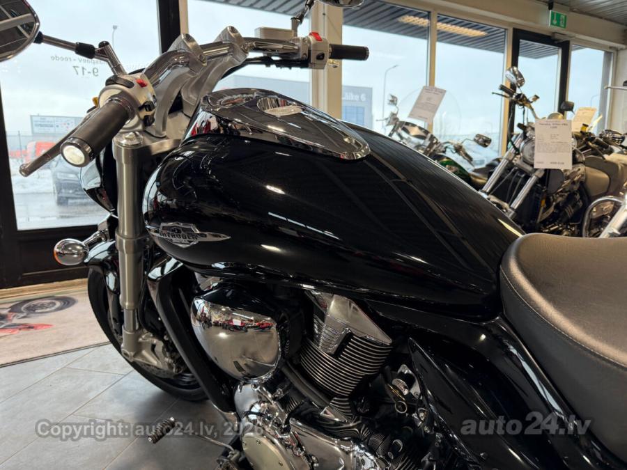Melns Suzuki VZR 1800 2015 Tallina, ar dzinēja tilpumu 1.78 L un nobraukumu 25 tūkst. km par 9990 €, foto 16 vietnē AUTOMOTO.COM.LV