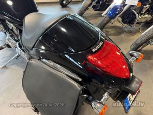 Melns Suzuki VZR 1800 2015 Tallina, ar dzinēja tilpumu 1.78 L un nobraukumu 25 tūkst. km par 9990 €, foto 18 vietnē AUTOMOTO.COM.LV
