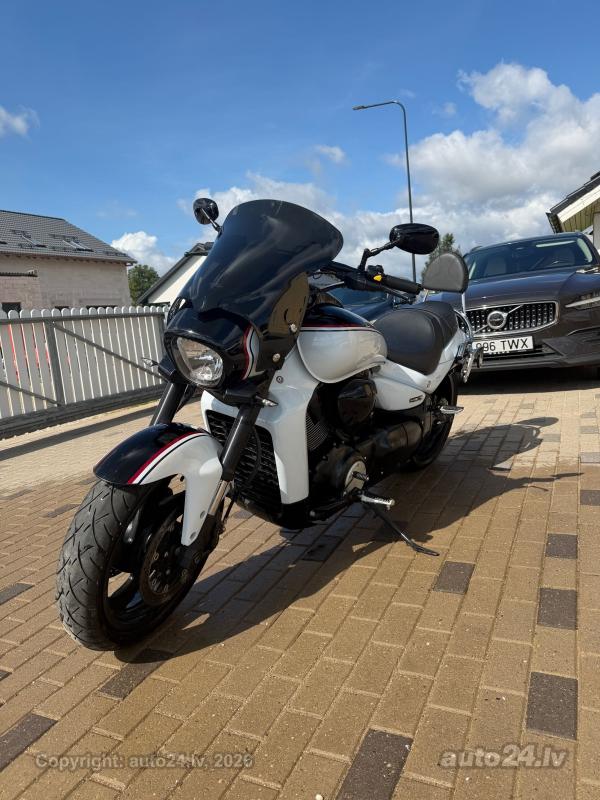 Melns Suzuki VZR 1800 2016 Tallina, ar dzinēja tilpumu 1.78 L un nobraukumu 21 tūkst. km par 13200 €, foto 3 vietnē AUTOMOTO.COM.LV
