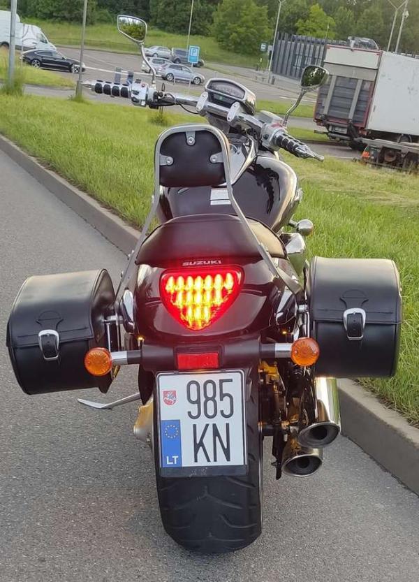 Melns Suzuki VZR 2006 Viļņa, ar dzinēja tilpumu 1.80 L un nobraukumu 30 tūkst. km par 7950 €, foto 5 vietnē AUTOMOTO.COM.LV