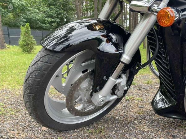 Сузуки VZR 2007 в Вильнюс, объемом двигателя 1.80 л и пробегом 32 тыс. км за 8000 €, фото 10 на AUTOMOTO.COM.LV