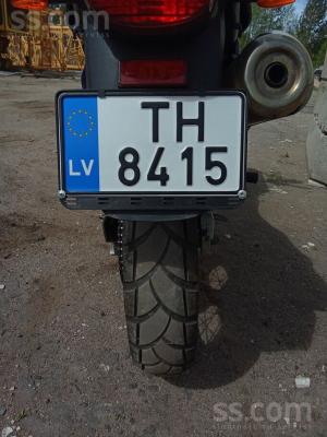 Suzuki XF 650 Freewind 1997 in Riga, with an engine capacity of 0.65 L and mileage of 0 thousand km for 1200 €, photo 5 on AUTOMOTO.COM.LV