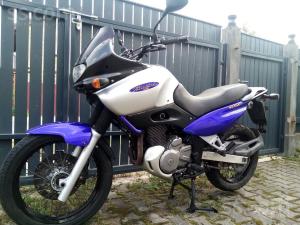 Suzuki XF 650 Freewind 1998 in Riga, with an engine capacity of 0.65 L and mileage of 0 thousand km for 2100 €, photo  on AUTOMOTO.COM.LV