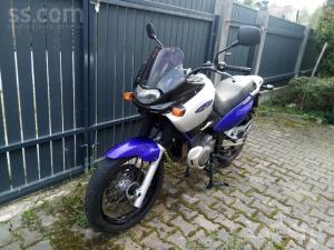 Сузуки XF 650 Freewind 1998 в Рига, объемом двигателя 0.65 л и пробегом 0 тыс. км за 2100 €, фото 9 на AUTOMOTO.COM.LV