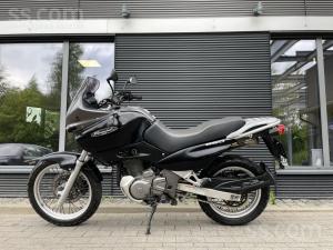 Suzuki XF 650 Freewind 1999 in Riga, with an engine capacity of 0.65 L and mileage of 0 thousand km for 1799 €, photo 3 on AUTOMOTO.COM.LV