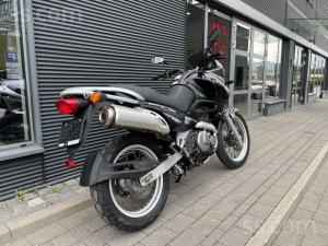 Suzuki XF 650 Freewind 1999 in Riga, with an engine capacity of 0.65 L and mileage of 0 thousand km for 1799 €, photo 5 on AUTOMOTO.COM.LV