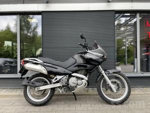 Suzuki XF 650 Freewind 1999 in Riga, with an engine capacity of 0.65 L and mileage of 0 thousand km for 1799 €, photo 6 on AUTOMOTO.COM.LV