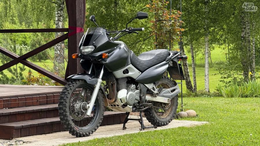 Melns Suzuki XF 1998 Utena, ar dzinēja tilpumu 0.65 L un nobraukumu 65 tūkst. km par 1200 €, foto 4 vietnē AUTOMOTO.COM.LV