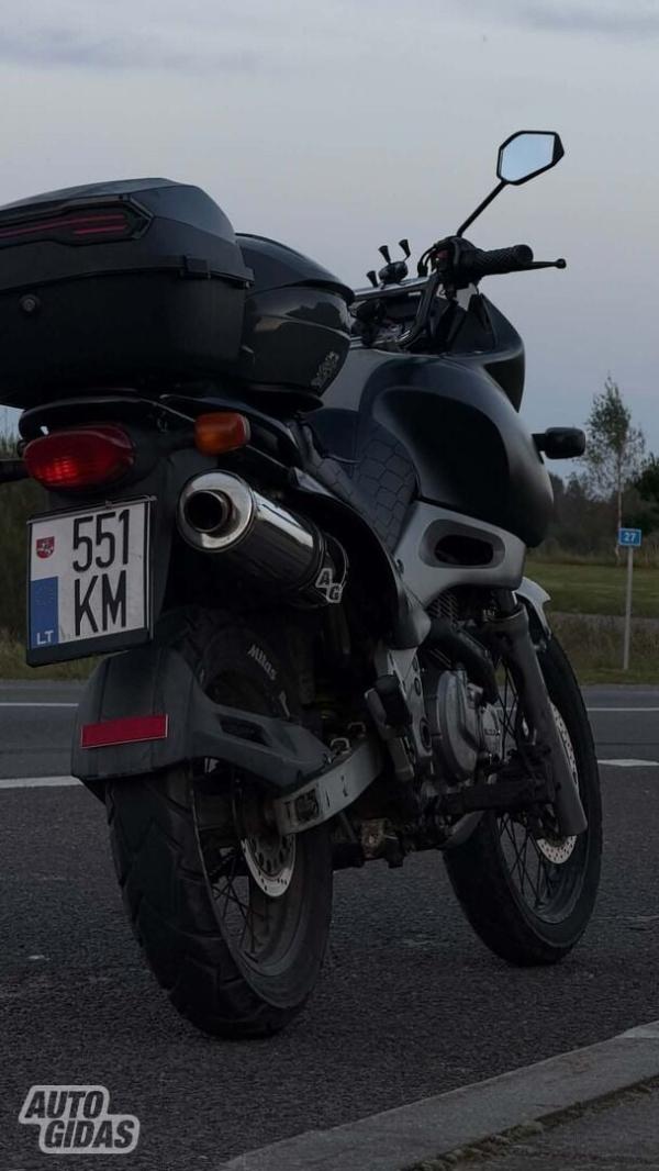 Melns Suzuki XF 1998 Utena, ar dzinēja tilpumu 0.65 L un nobraukumu 65 tūkst. km par 1200 €, foto 5 vietnē AUTOMOTO.COM.LV