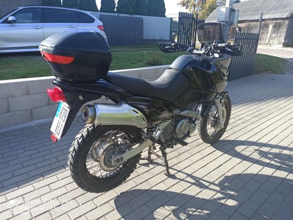 Melns Suzuki XF 1998 Jurbarkas, ar dzinēja tilpumu 0.65 L un nobraukumu 63 tūkst. km par 1390 €, foto 6 vietnē AUTOMOTO.COM.LV