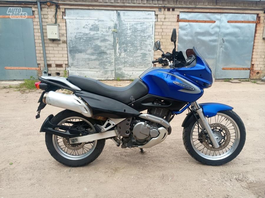 Blue Suzuki XF 2002 in Silale, with an engine capacity of 0.65 L and mileage of 0 thousand km for 1500 €, photo 5 on AUTOMOTO.COM.LV