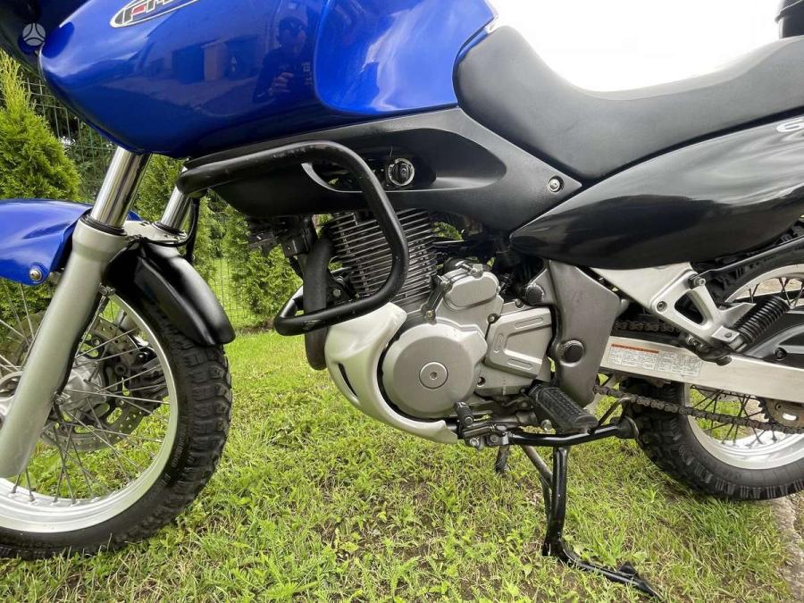 Синий Сузуки XF 2002 в Кельме, объемом двигателя 0.65 л и пробегом 18 тыс. км за 2400 €, фото 5 на AUTOMOTO.COM.LV
