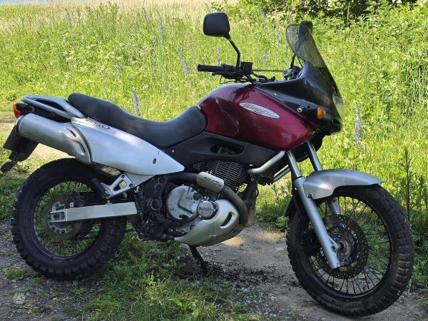 Сузуки XF 1999 в Клайпеда, объемом двигателя 0.65 л и пробегом 45 тыс. км за 950 €, фото 4 на AUTOMOTO.COM.LV