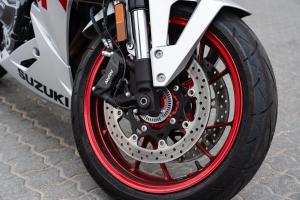 Pelēks Suzuki XL7 2025 Mārupe, ar dzinēja tilpumu 0.80 L un nobraukumu 2 tūkst. km par 8200 €, foto 8 vietnē AUTOMOTO.COM.LV