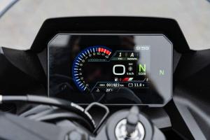 Pelēks Suzuki XL7 2025 Mārupe, ar dzinēja tilpumu 0.80 L un nobraukumu 2 tūkst. km par 8200 €, foto 10 vietnē AUTOMOTO.COM.LV