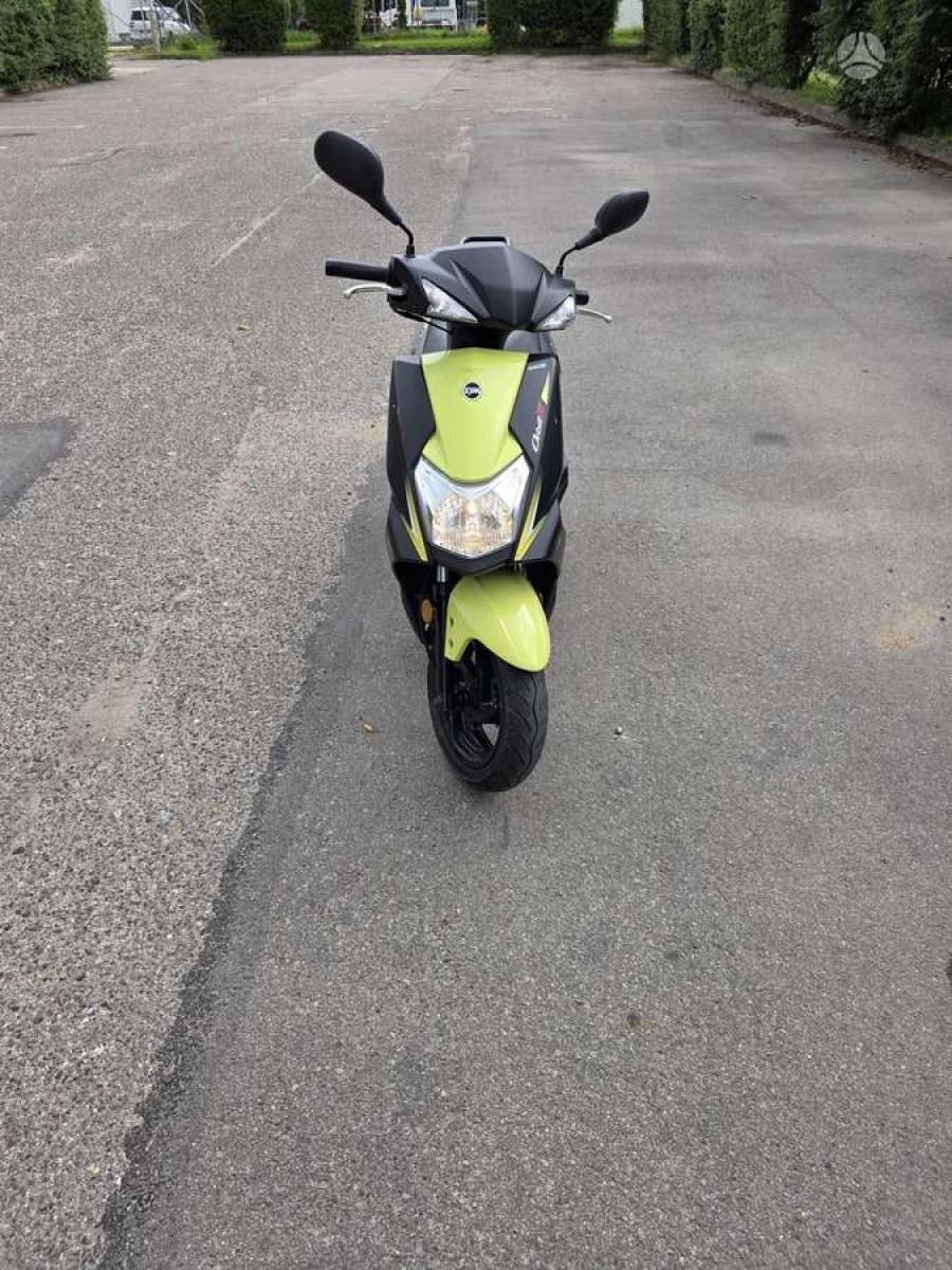 Melns SYM Orbit 2021 Panevēža, ar dzinēja tilpumu 49.00 L un nobraukumu 15 tūkst. km par 950 €, foto 1 vietnē AUTOMOTO.COM.LV