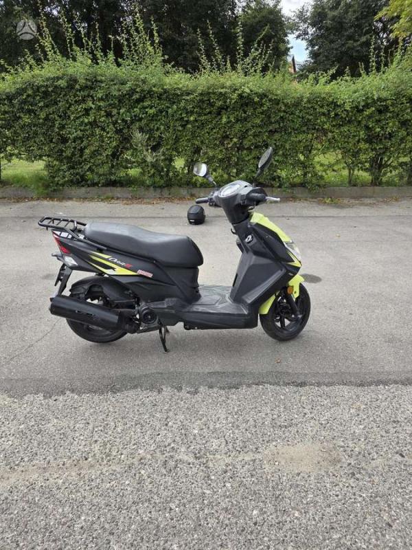 Melns SYM Orbit 2021 Panevēža, ar dzinēja tilpumu 49.00 L un nobraukumu 15 tūkst. km par 950 €, foto 3 vietnē AUTOMOTO.COM.LV
