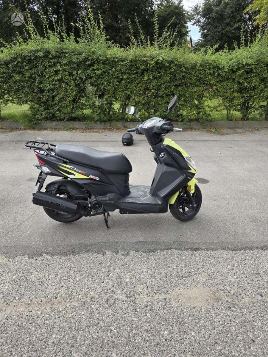 Melns SYM Orbit 2021 Panevēža, ar dzinēja tilpumu 49.00 L un nobraukumu 15 tūkst. km par 950 €, foto 4 vietnē AUTOMOTO.COM.LV