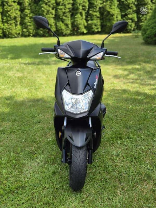 Black SYM Orbit 2022 in Siauliai, with an engine capacity of 50.00 L and mileage of 9 thousand km for 850 €, photo 1 on AUTOMOTO.COM.LV