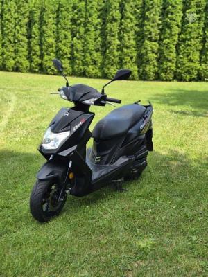 Melns SYM Orbit 2022 Šauļi, ar dzinēja tilpumu 50.00 L un nobraukumu 9 tūkst. km par 850 €, foto 4 vietnē AUTOMOTO.COM.LV