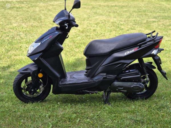Black SYM Orbit 2022 in Siauliai, with an engine capacity of 50.00 L and mileage of 9 thousand km for 850 €, photo 4 on AUTOMOTO.COM.LV