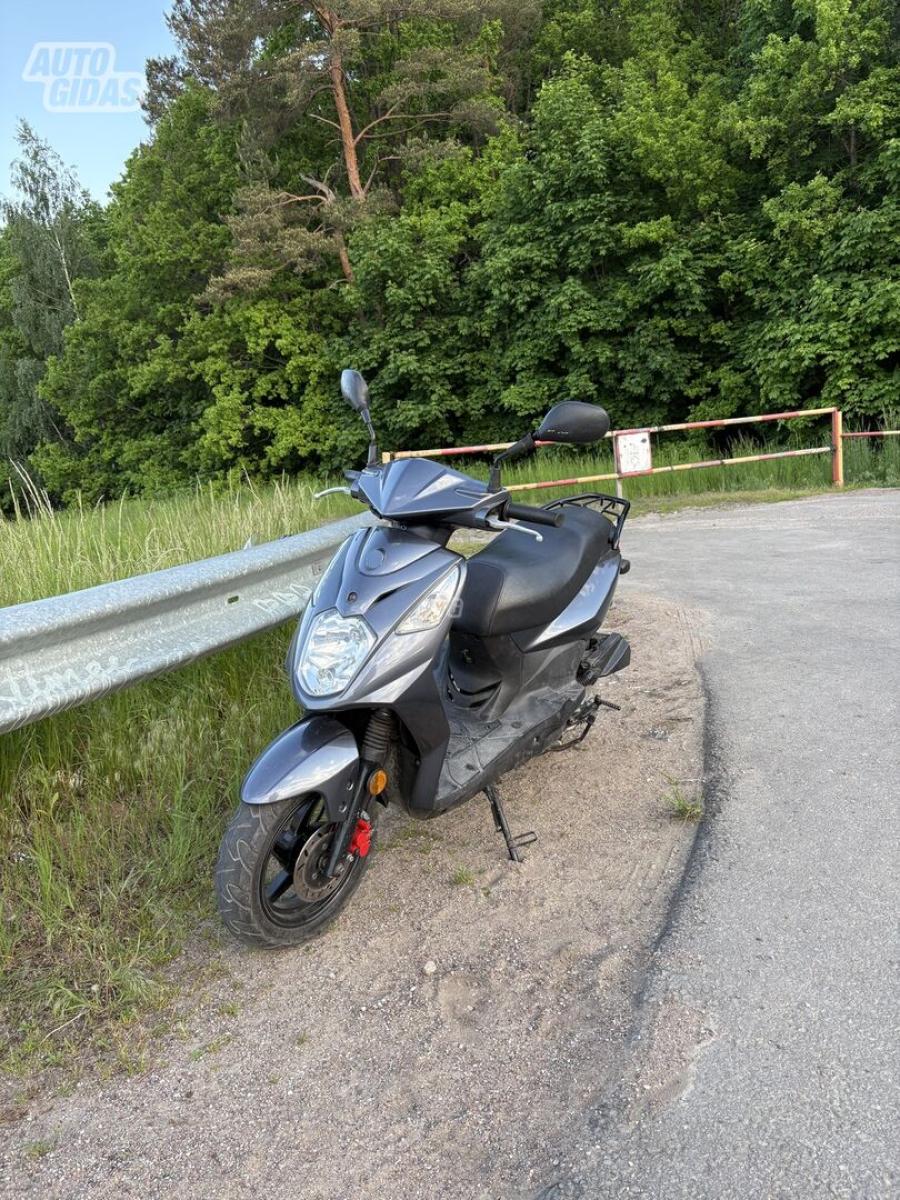 Pelēks SYM Orbit 2016 Jurbarkas, ar dzinēja tilpumu 0.00 L un nobraukumu 0 tūkst. km par 650 €, foto 3 vietnē AUTOMOTO.COM.LV