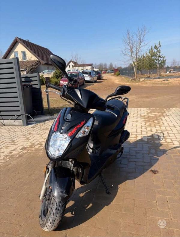 SYM Orbit 2020 в Вильнюс, объемом двигателя 50.00 л и пробегом 14 тыс. км за 700 €, фото 3 на AUTOMOTO.COM.LV