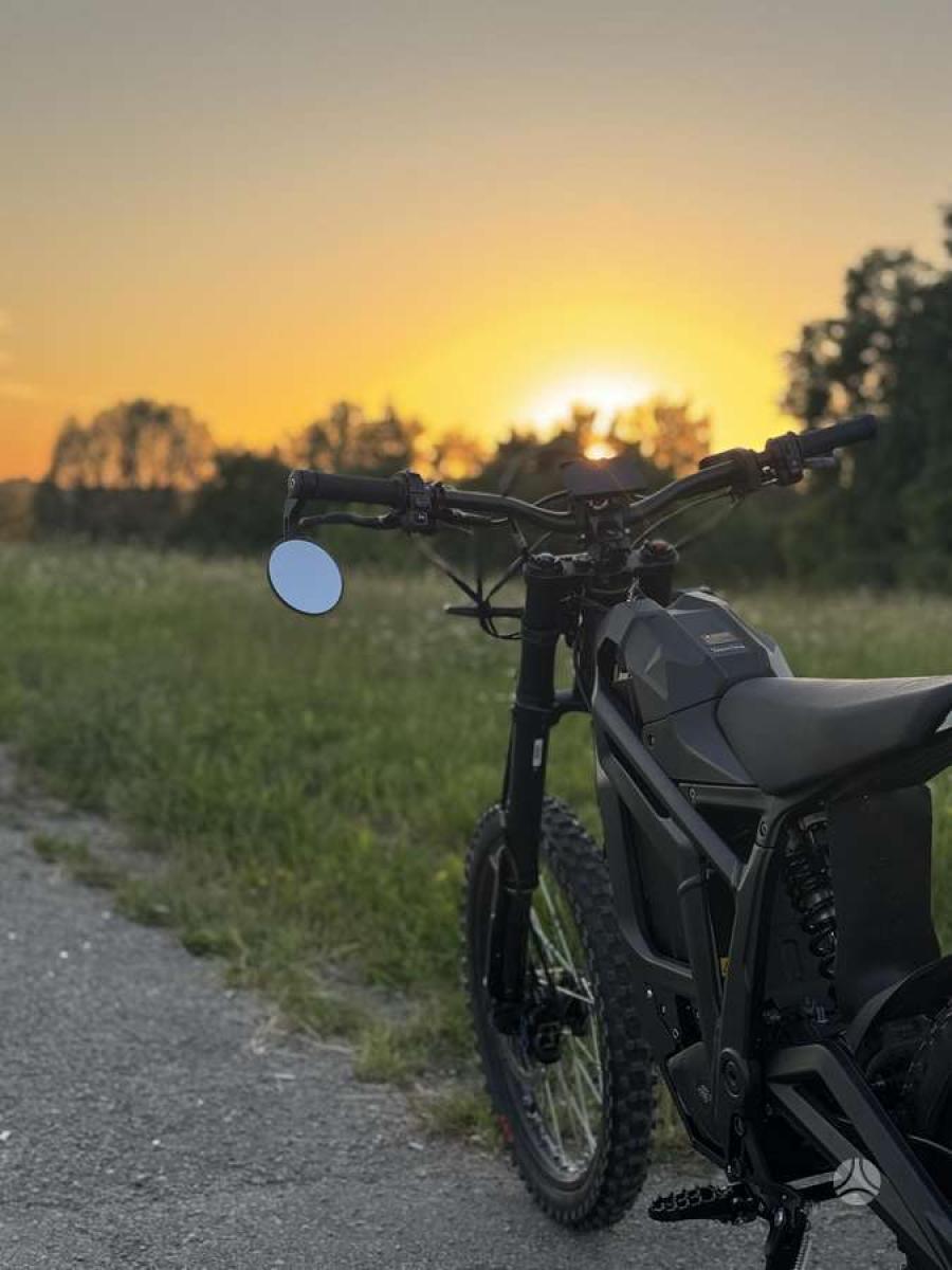 Melns Talaria Sting R MX5 2024 Šauļi, ar dzinēja tilpumu 0.00 L un nobraukumu 0 tūkst. km par 4000 €, foto 5 vietnē AUTOMOTO.COM.LV