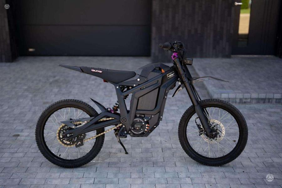 Black Talaria Sting R MX5 2025 in Kaunas, with an engine capacity of 0.00 L and mileage of 2 thousand km for 4199 €, photo 4 on AUTOMOTO.COM.LV
