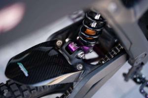 Black Talaria Sting R MX5 2025 in Kaunas, with an engine capacity of 0.00 L and mileage of 2 thousand km for 4199 €, photo 13 on AUTOMOTO.COM.LV