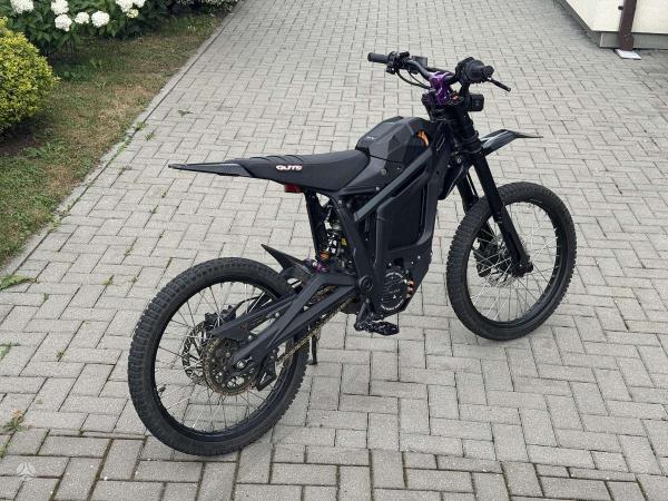 Talaria Sting R MX5 2025 в Каунас, объемом двигателя 0.00 л и пробегом 2 тыс. км за 4199 €, фото 3 на AUTOMOTO.COM.LV