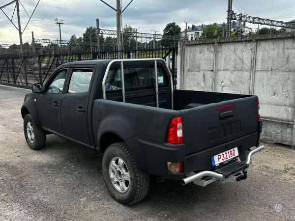 Black TATA Xenon 2012 in Vilnius, with an engine capacity of 2.18 L and mileage of 68 thousand km for 3050 €, photo 3 on AUTOMOTO.COM.LV