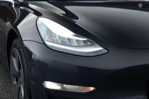 Black Tesla Model 3 2018 in Klaipeda, with an engine capacity of 0.00 L and mileage of 196 thousand km for 15800 €, photo 23 on AUTOMOTO.COM.LV