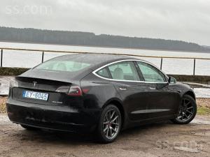 Melns Tesla Model 3 2019 Rīga, ar dzinēja tilpumu 0.00 L un nobraukumu 236 tūkst. km par 19790 €, foto 2 vietnē AUTOMOTO.COM.LV