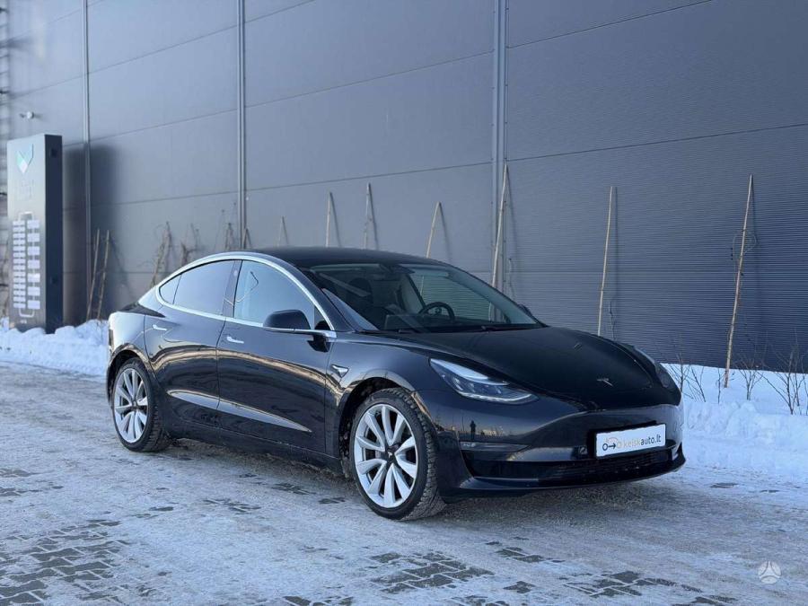 Melns Tesla Model 3 2019 Viļņa, ar dzinēja tilpumu 0.00 L un nobraukumu 174 tūkst. km par 18900 €, foto 7 vietnē AUTOMOTO.COM.LV