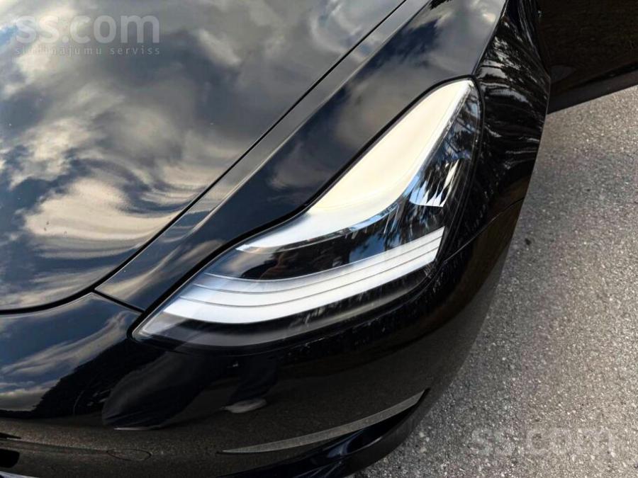 Melns Tesla Model 3 2019 Rīga, ar dzinēja tilpumu 0.00 L un nobraukumu 152 tūkst. km par 19900 €, foto 4 vietnē AUTOMOTO.COM.LV