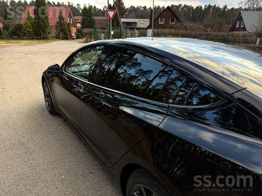 Melns Tesla Model 3 2019 Rīga, ar dzinēja tilpumu 0.00 L un nobraukumu 152 tūkst. km par 19900 €, foto 8 vietnē AUTOMOTO.COM.LV