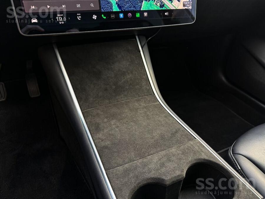 Melns Tesla Model 3 2019 Rīga, ar dzinēja tilpumu 0.00 L un nobraukumu 152 tūkst. km par 19900 €, foto 13 vietnē AUTOMOTO.COM.LV