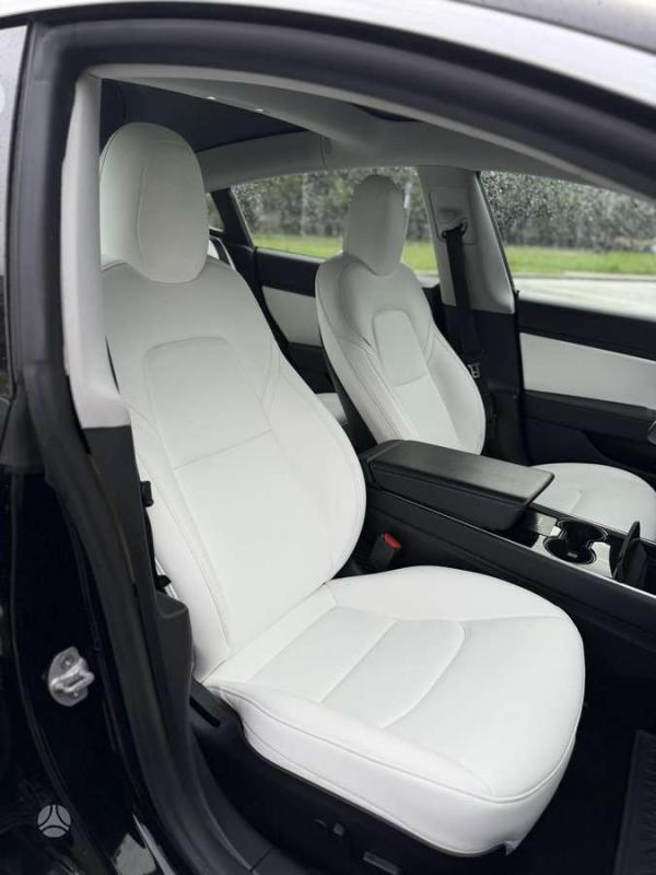 Black Tesla Model 3 2019 in Kaunas, with an engine capacity of 0.00 L and mileage of 197 thousand km for 16700 €, photo 10 on AUTOMOTO.COM.LV