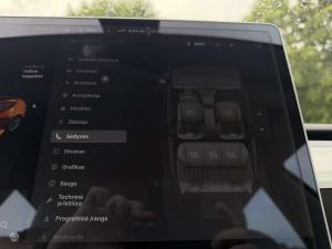 Black Tesla Model 3 2019 in Kaunas, with an engine capacity of 0.00 L and mileage of 197 thousand km for 16700 €, photo 14 on AUTOMOTO.COM.LV