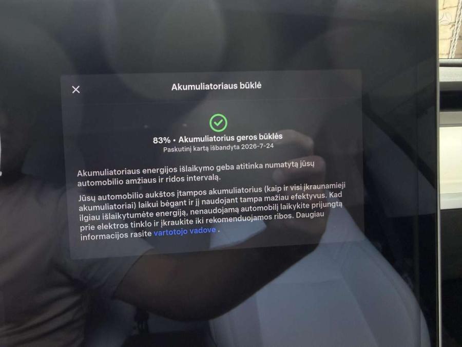 Black Tesla Model 3 2019 in Kaunas, with an engine capacity of 0.00 L and mileage of 197 thousand km for 16700 €, photo 18 on AUTOMOTO.COM.LV