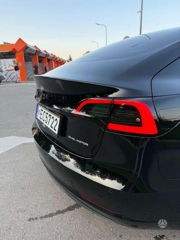 Melns Tesla Model 3 2019 Telšiai, ar dzinēja tilpumu 0.00 L un nobraukumu 193 tūkst. km par 19999 €, foto 6 vietnē AUTOMOTO.COM.LV
