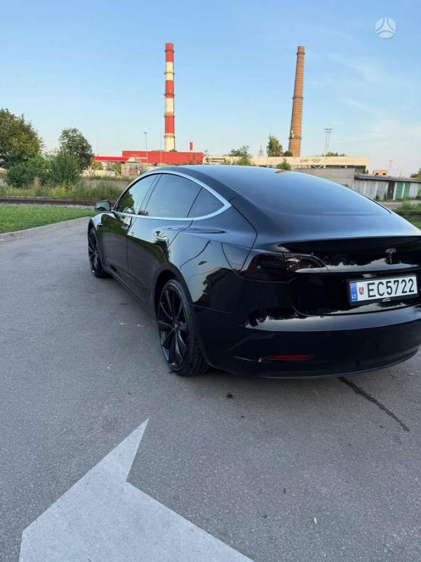Melns Tesla Model 3 2019 Telšiai, ar dzinēja tilpumu 0.00 L un nobraukumu 193 tūkst. km par 19999 €, foto 7 vietnē AUTOMOTO.COM.LV