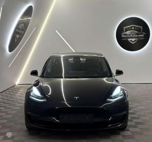 Black Tesla Model 3 2019 in Marijampole, with an engine capacity of 0.00 L and mileage of 102 thousand km for 20999 €, photo 7 on AUTOMOTO.COM.LV