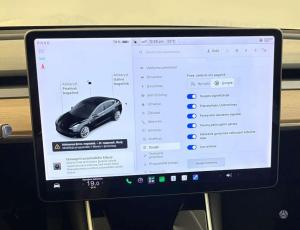 Black Tesla Model 3 2019 in Marijampole, with an engine capacity of 0.00 L and mileage of 102 thousand km for 20999 €, photo 16 on AUTOMOTO.COM.LV