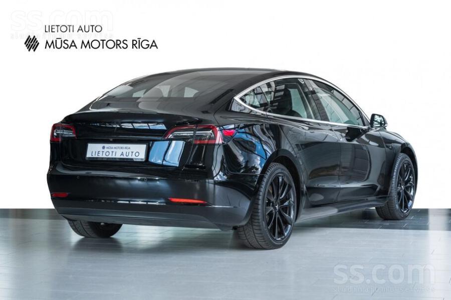 Melns Tesla Model 3 2019 Rīga, ar dzinēja tilpumu 0.00 L un nobraukumu 139 tūkst. km par 22900 €, foto 3 vietnē AUTOMOTO.COM.LV
